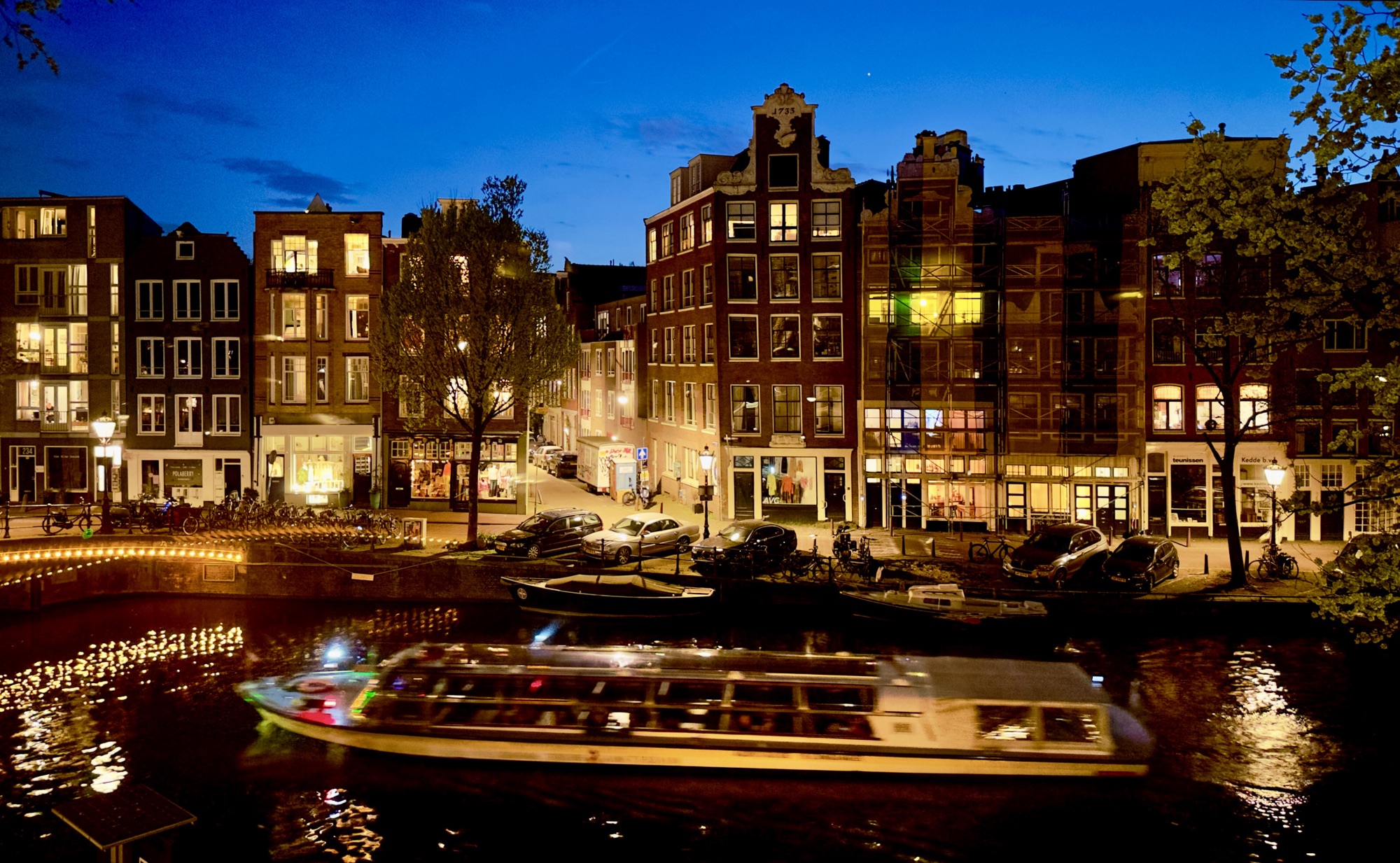 Beautiful Amsterdam - Ron Mayhew